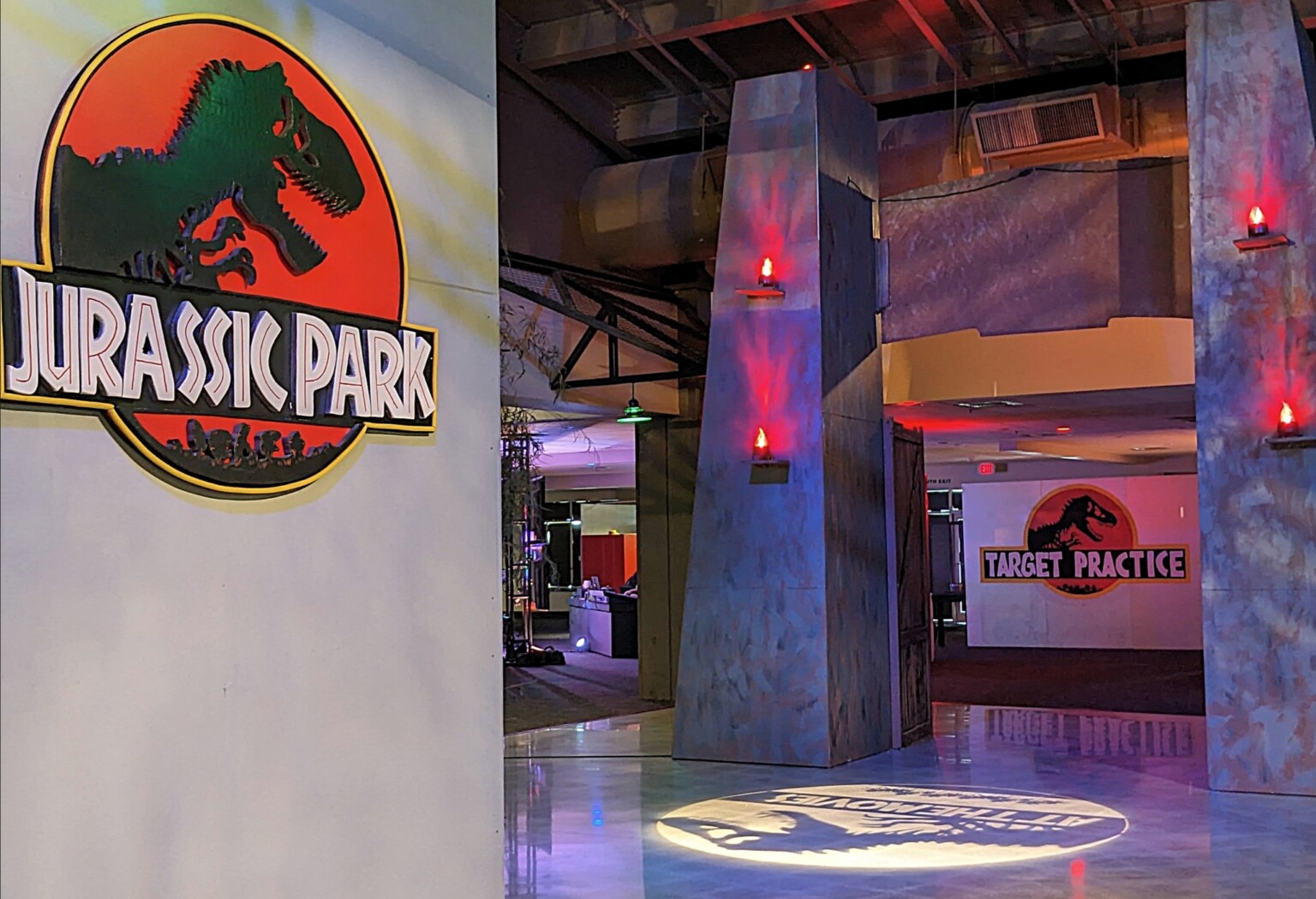 Megachurch Puts on Elaborate 'Jurassic Park' Church Service, Including ...