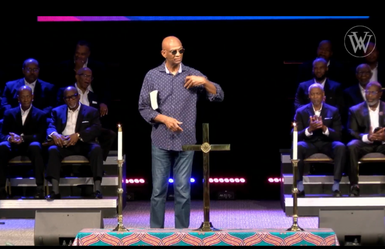 Megachurch Pastor Returns To The Pulpit After Spending 3 Years In ...